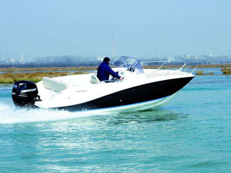 Quicksilver Activ 675 Sundeck, soluzione ideale - Barche Magazine ISP