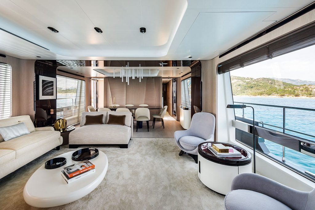 Azimut Grande 27 Metri, creating the space. The Salvagni-Righini's miracle