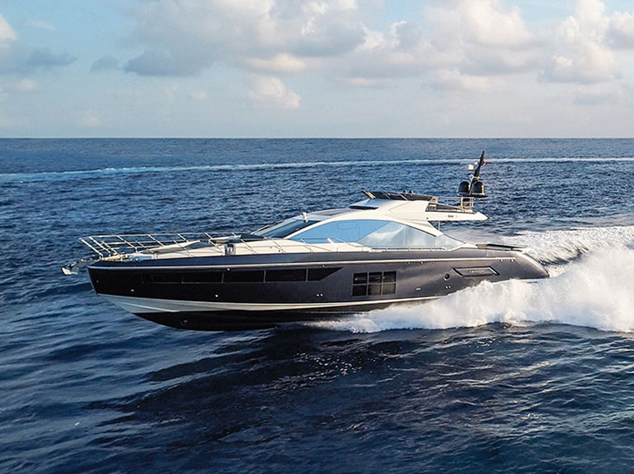 Azimut S7, bella e intelligente. Linee intriganti, ma anche tanta ...