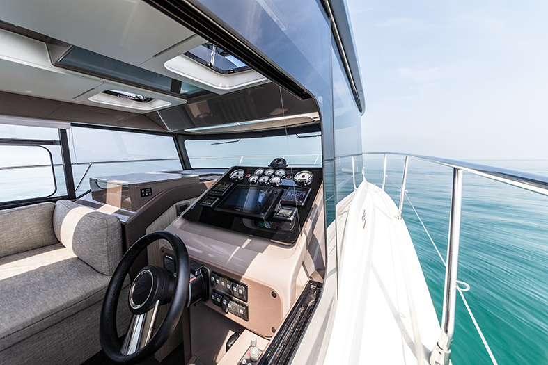 Cranchi T36 Crossover, la barca multitasking - Barchemagazine.com