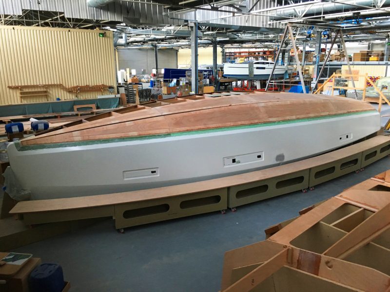 RM1180, here are the images of its "hybrid" model - Barchemagazine.com