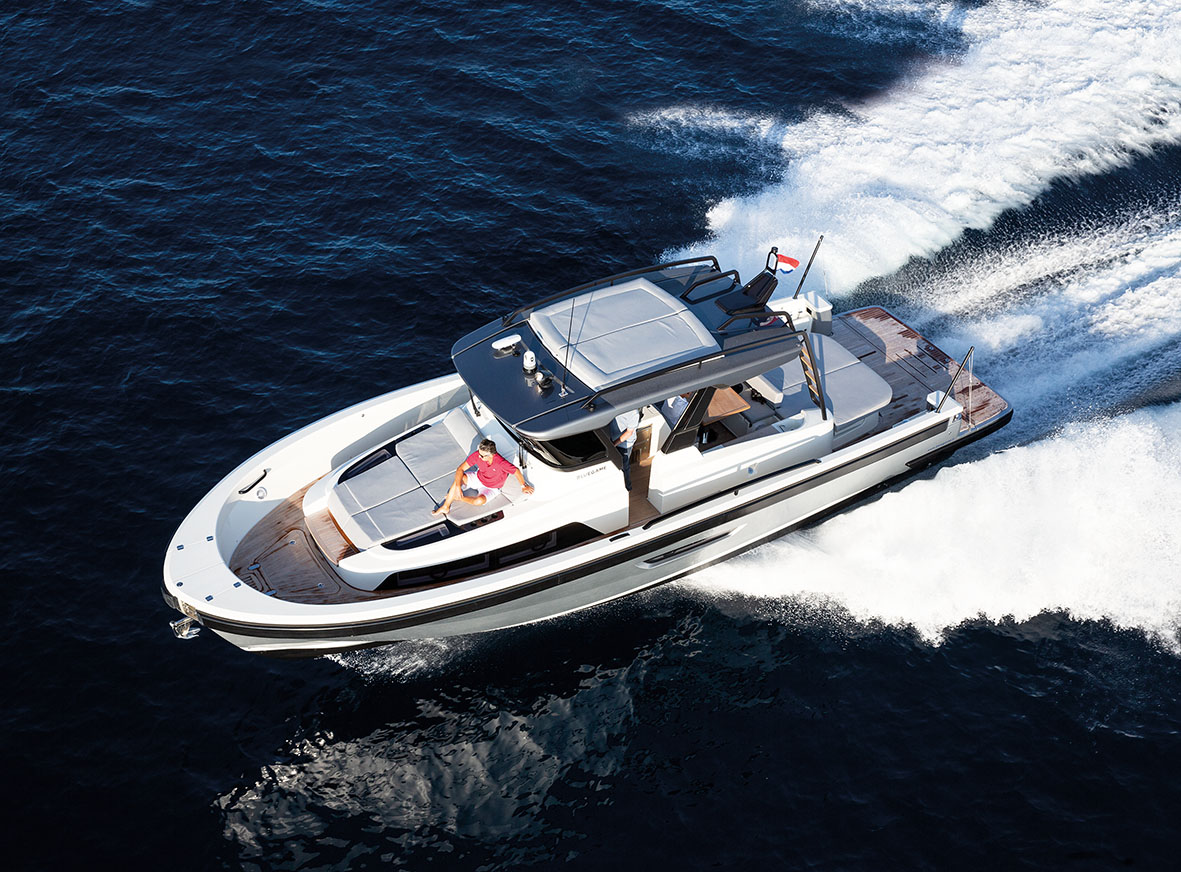 Bluegame BG 42, Multi-Utility Sport Yacht - Barchemagazine.com