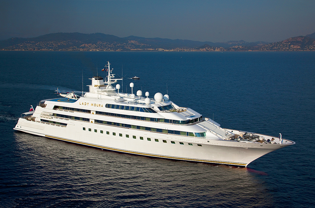 105 m Lady Moura is on the market for the first time