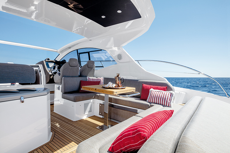 Azimut Atlantis 45, destined for success - Barchemagazine.com