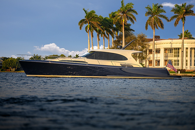 Palm Beach Motor Yachts, the new flagship made her debut in Miami