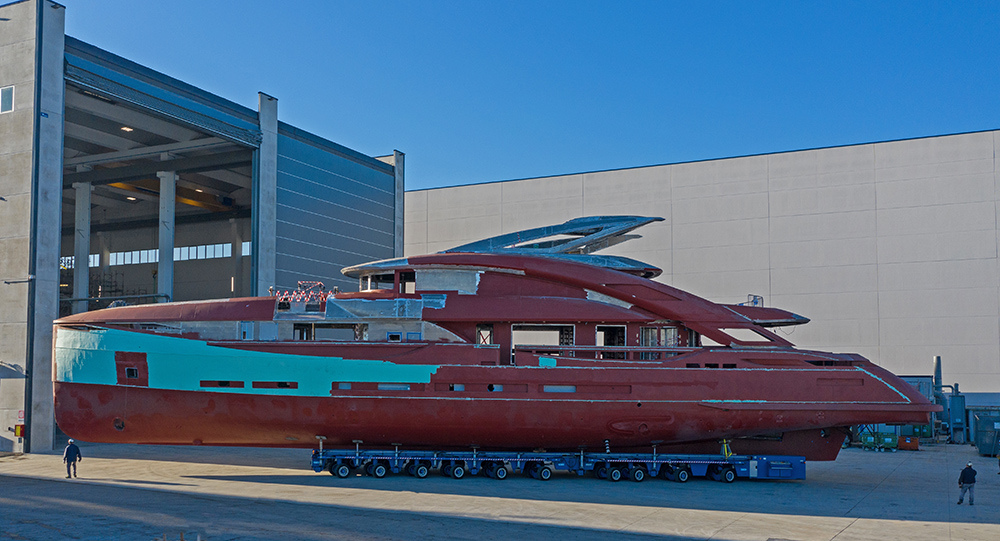 ISA Yachts, in allestimento lo scafo numero 1 dell'ISA GT 45 metri ...