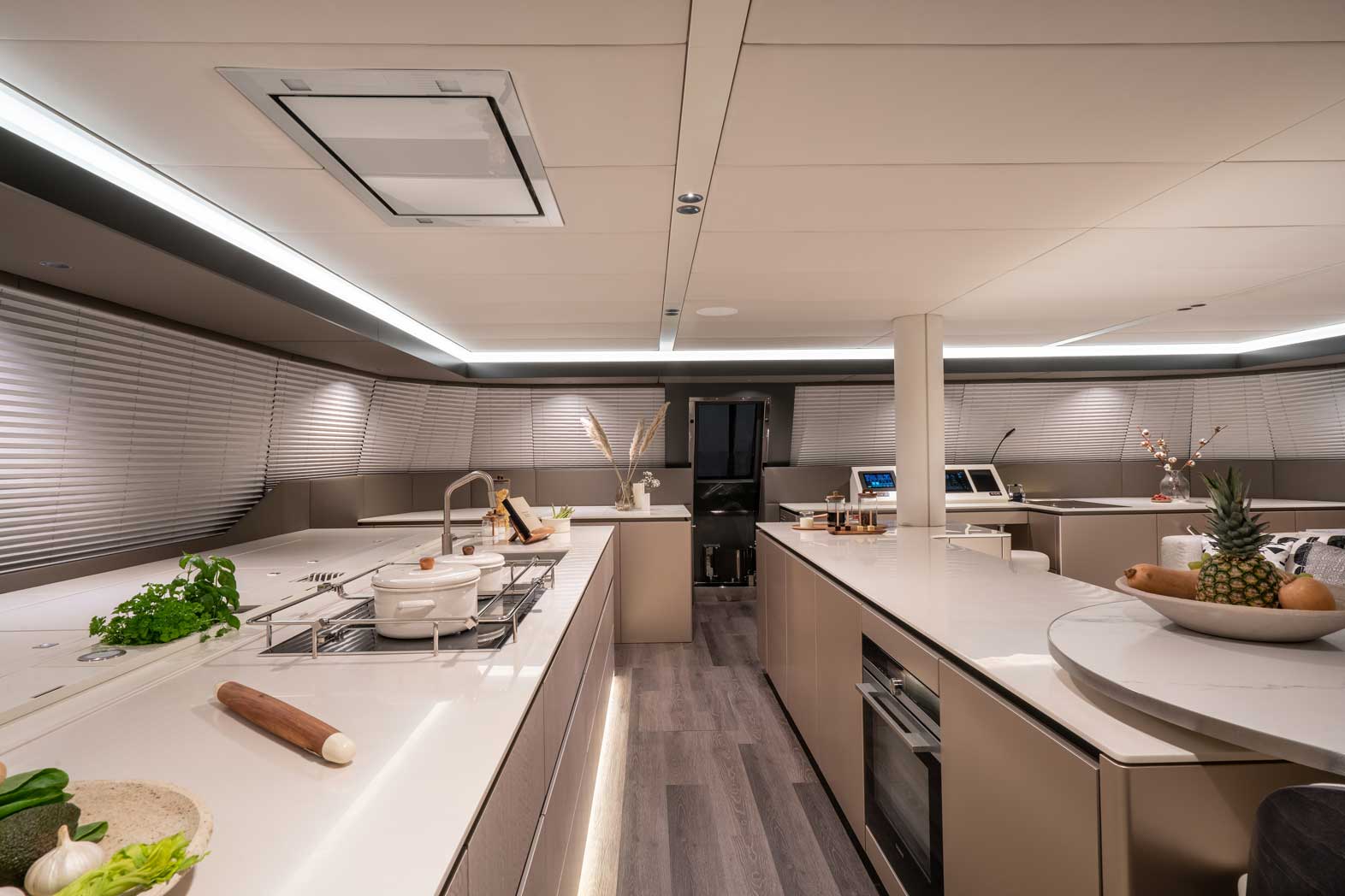 Sunreef Yachts unveils interiors of Sunreef 70 YOLO