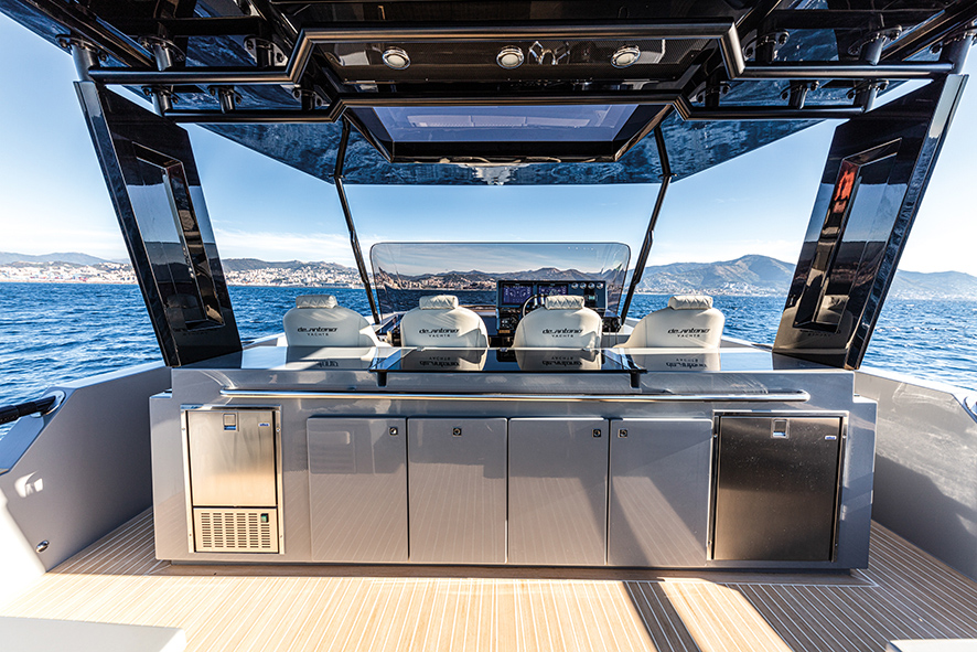De Antonio Yachts D50 Open, superfast custom built - Barche Magazine ISP