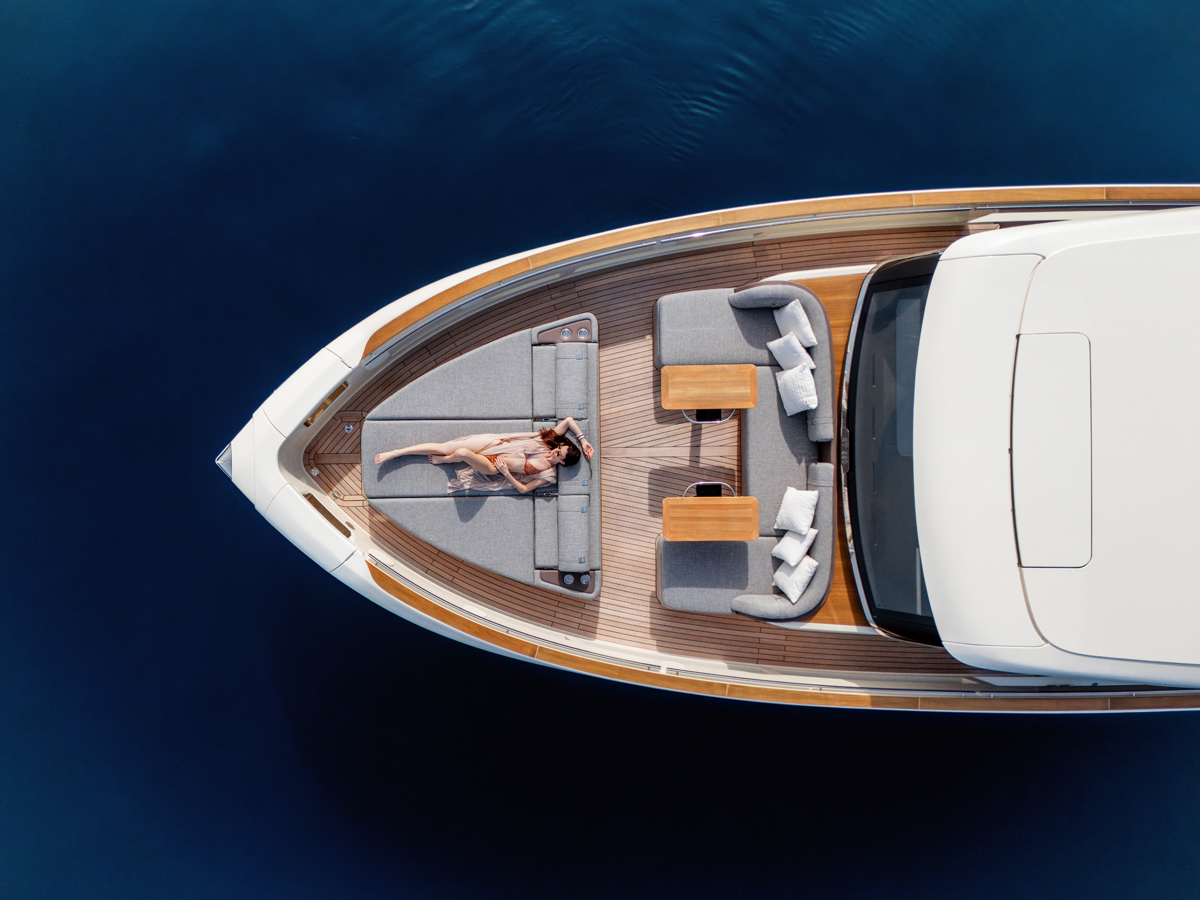 Invictus Yacht unveils two world premieres in Cannes - Barche Magazine ISP