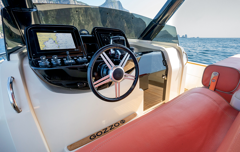 Apreamare Gozzo 35 Speedster - 40-Knot Gozzo - Barche Magazine ISP