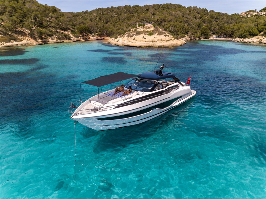 Sunseeker al FLIBS 2025 ha annunciato due nomine dirigenziali - Barche ...